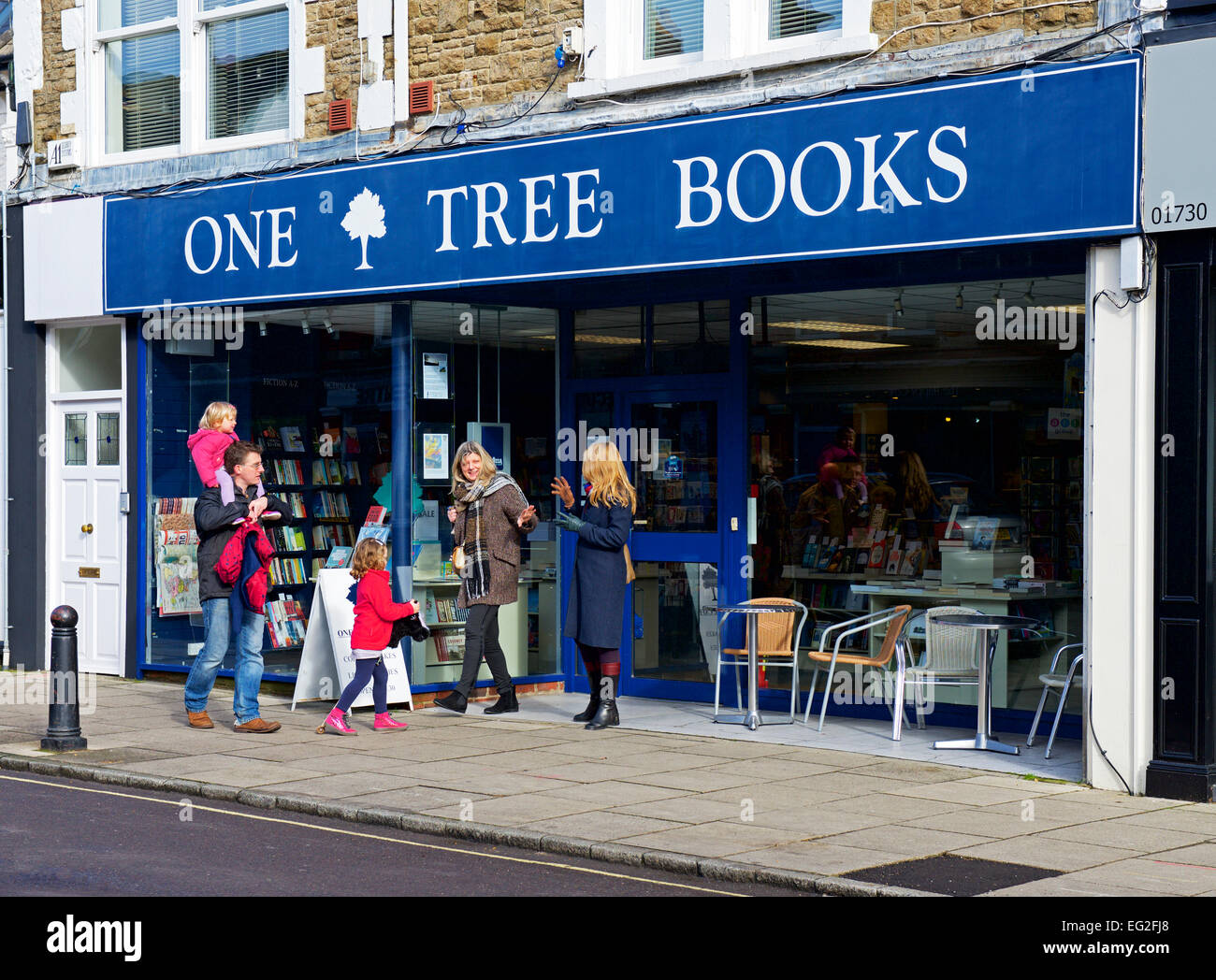 Petersfield bookshop hi-res stock photography and images - Alamy