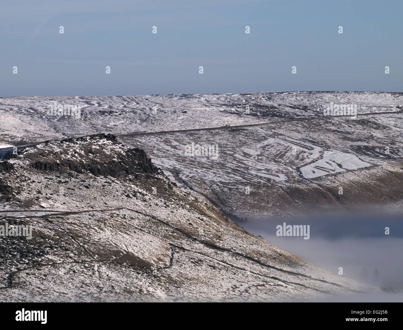 Snow saddleworth dovestones hi-res stock photography and images - Alamy