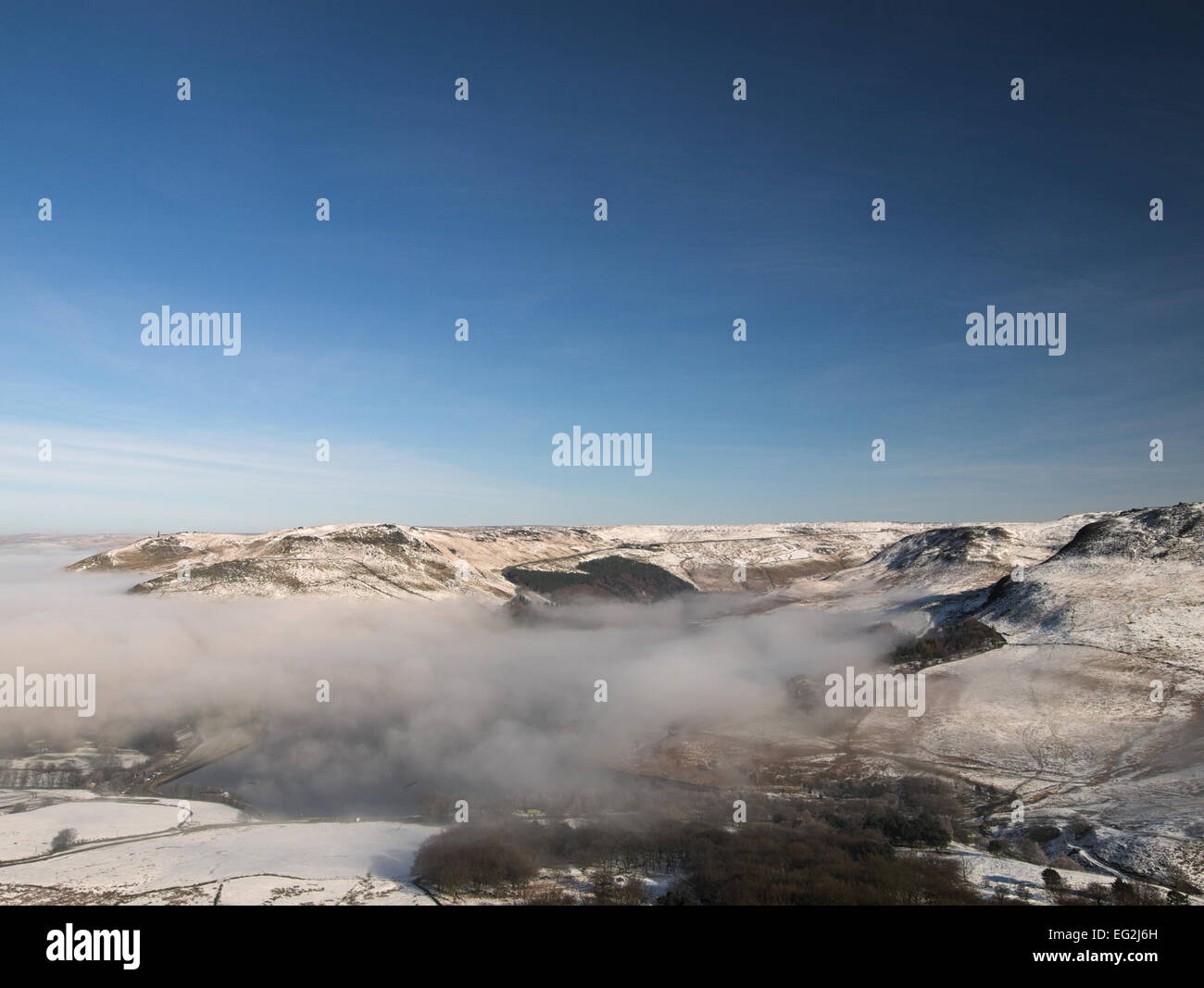 Snow covers landscape low hi-res stock photography and images - Alamy