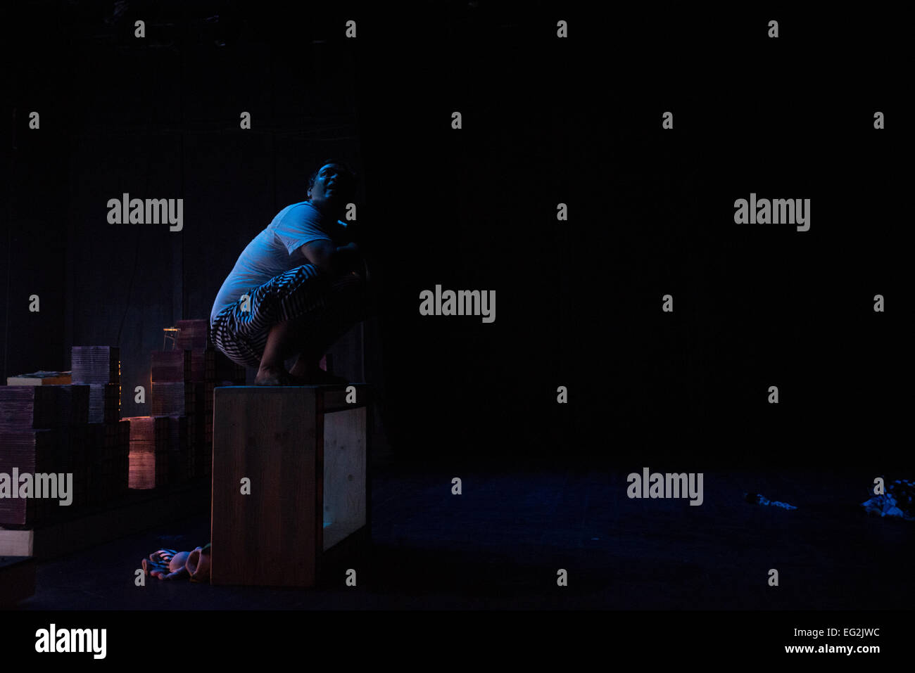 Actor ends performance "I'll return beside the stars" directed by ...