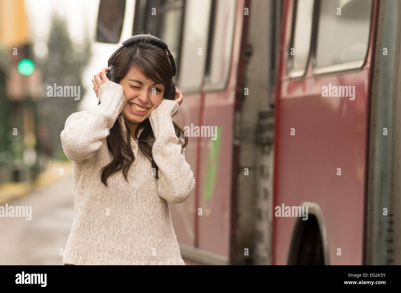 Noise pollution hi-res stock photography and images - Alamy