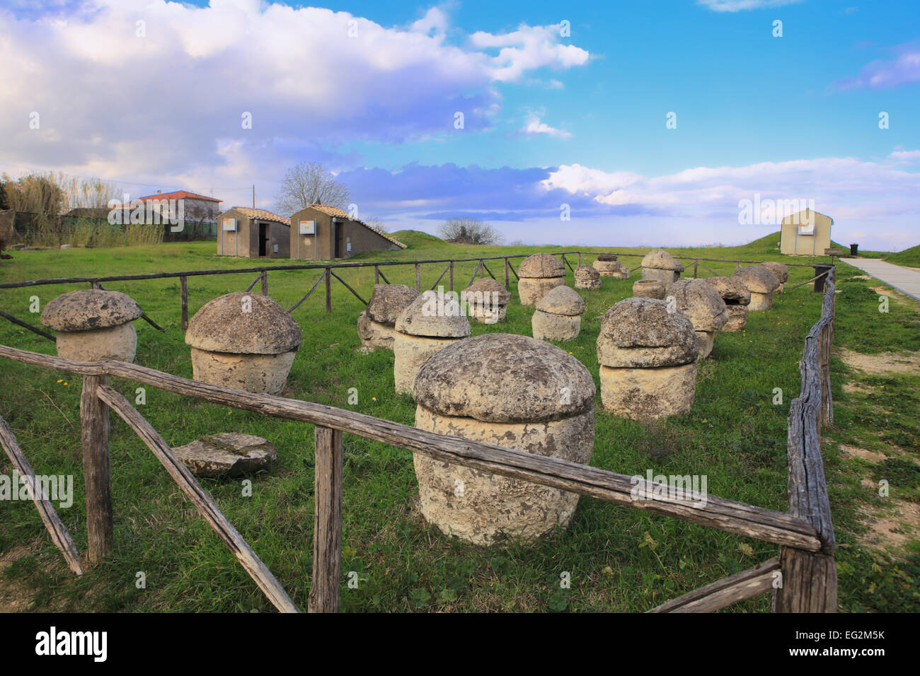 Etruscan tombs hi-res stock photography and images - Alamy