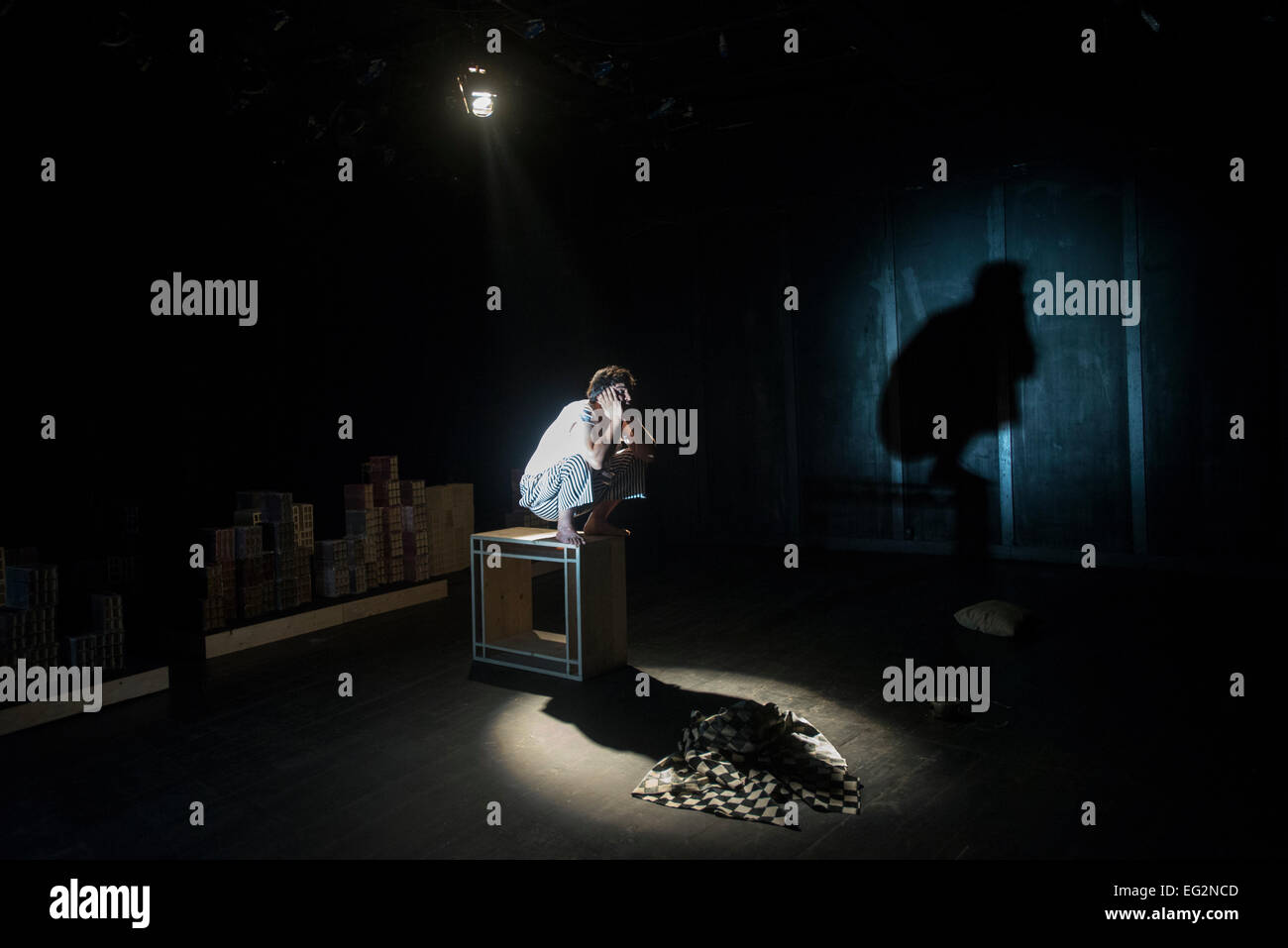 Actor begins performance "I'll return beside the stars" directed by ...