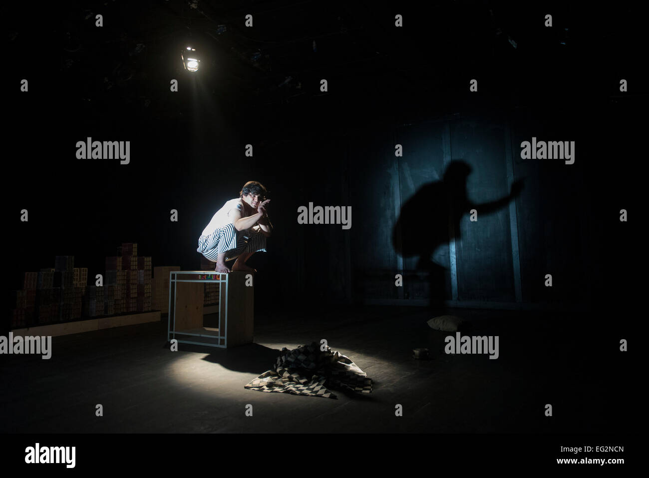 Actor begins performance "I'll return beside the stars" directed by ...