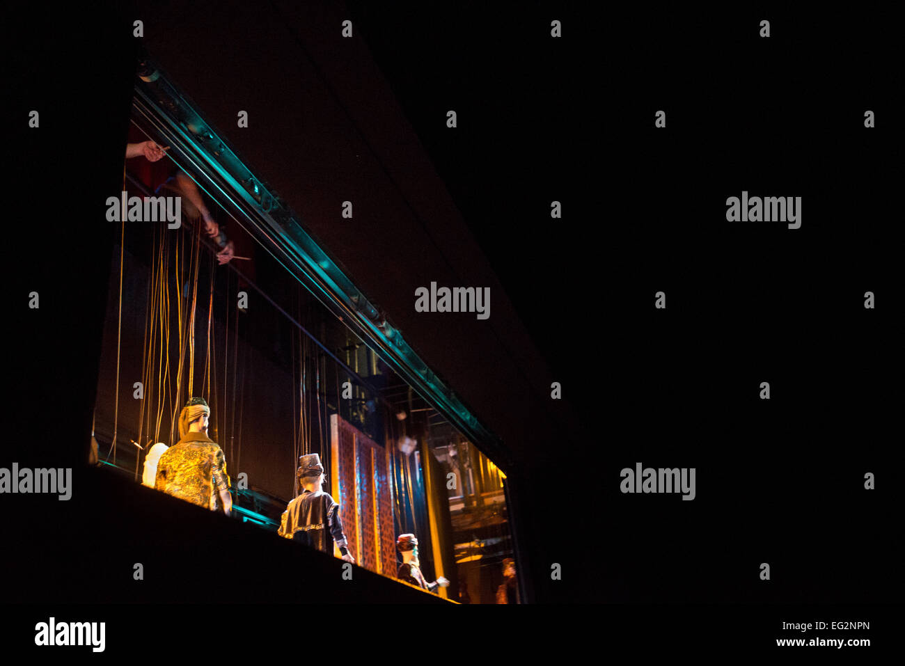 Iranian traditional puppet opera 'Leili and Majnoun' directed by ...