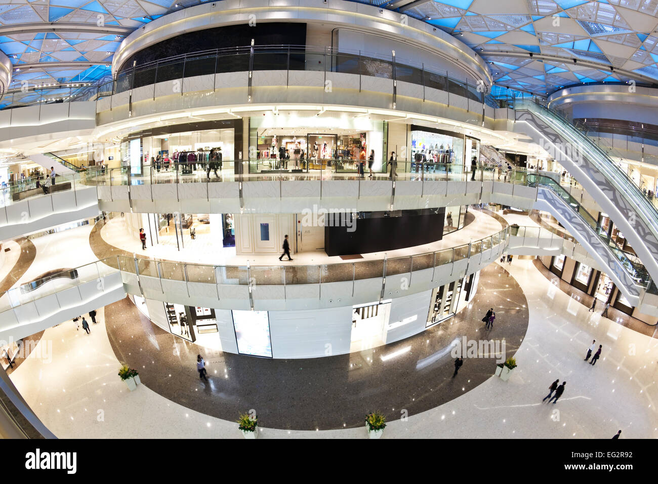 Modern shopping mall Stock Photo - Alamy