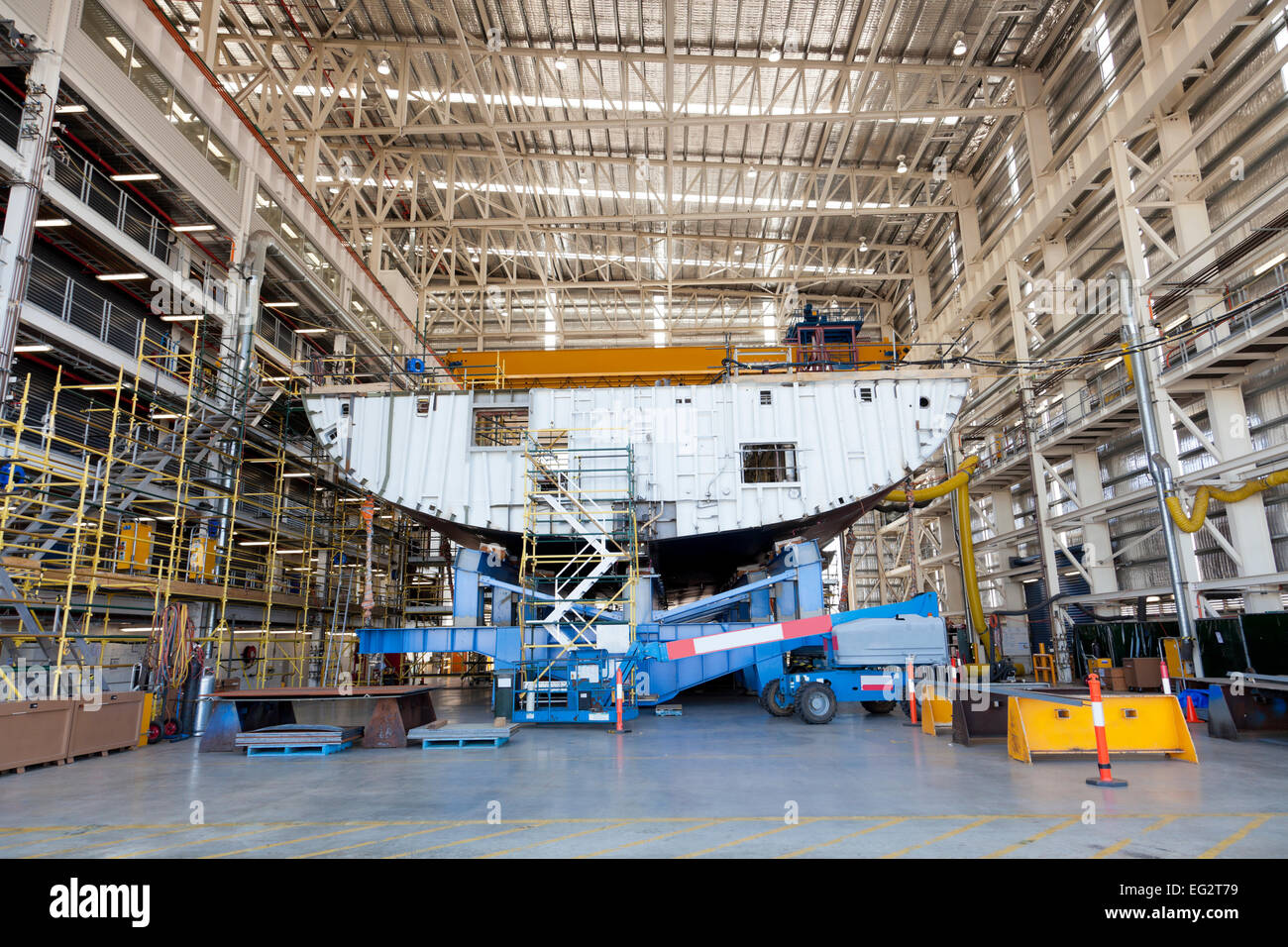 Shipyard hi-res stock photography and images - Alamy