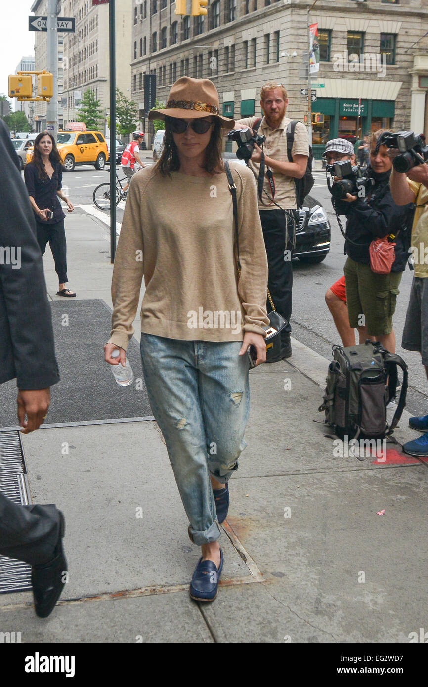 Lizzie Caplan out and about in New York Featuring: Lizzie Caplan Where ...