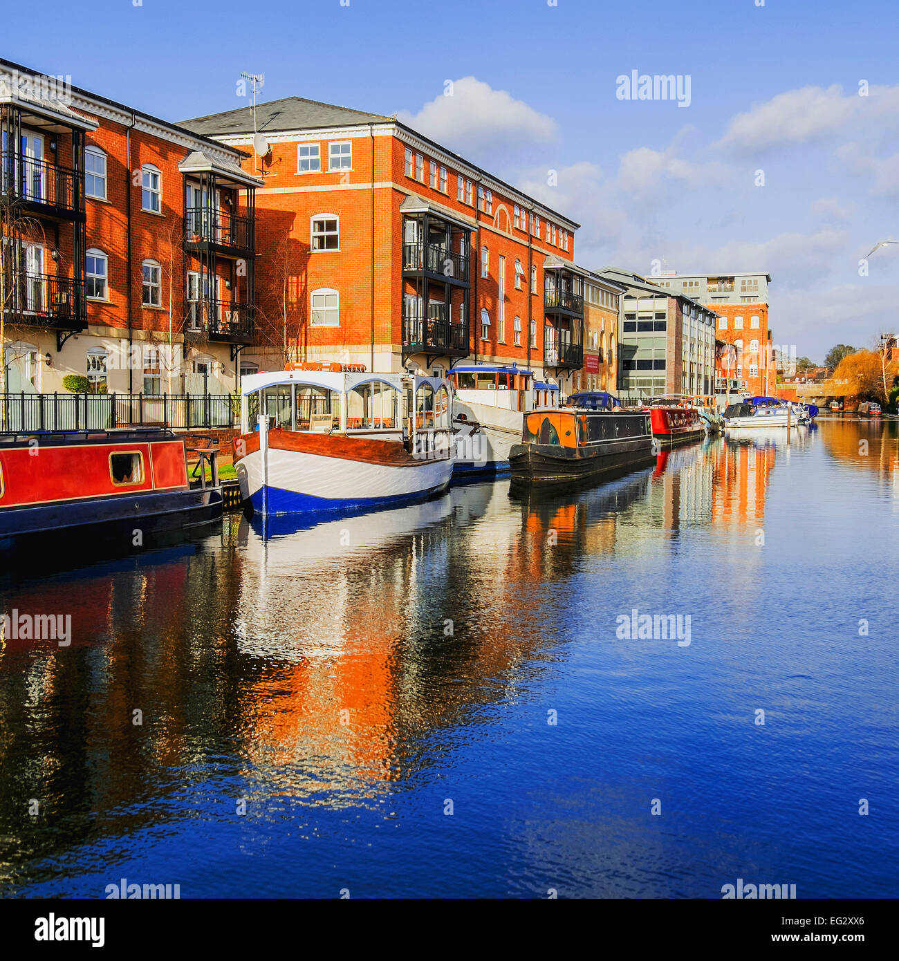 English barges hi-res stock photography and images - Alamy