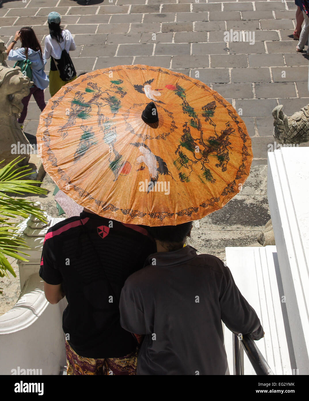 Shading sun hi-res stock photography and images - Alamy