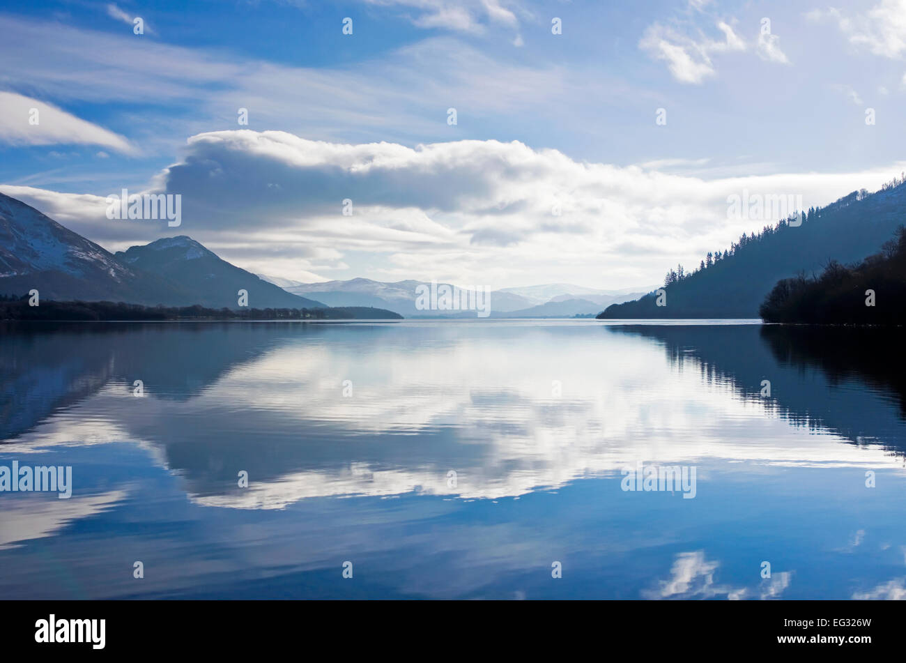 Symmetrical scenery hi-res stock photography and images - Alamy