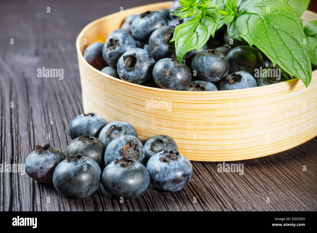 Blueberry on wooden board Stock Photo - Alamy