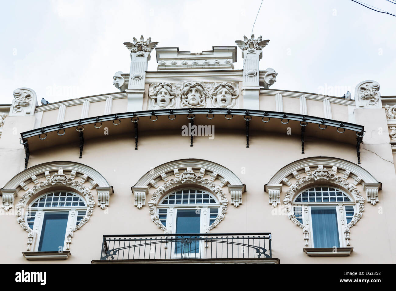 Facade of Art Nouveau (Jugendstil) building at Alberta Iela 4, Riga ...