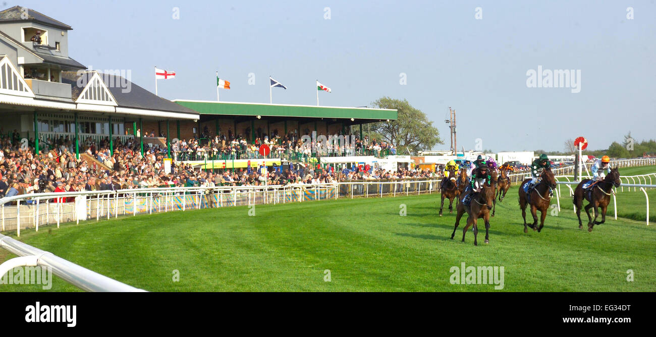 Catterick racecourse hi-res stock photography and images - Alamy