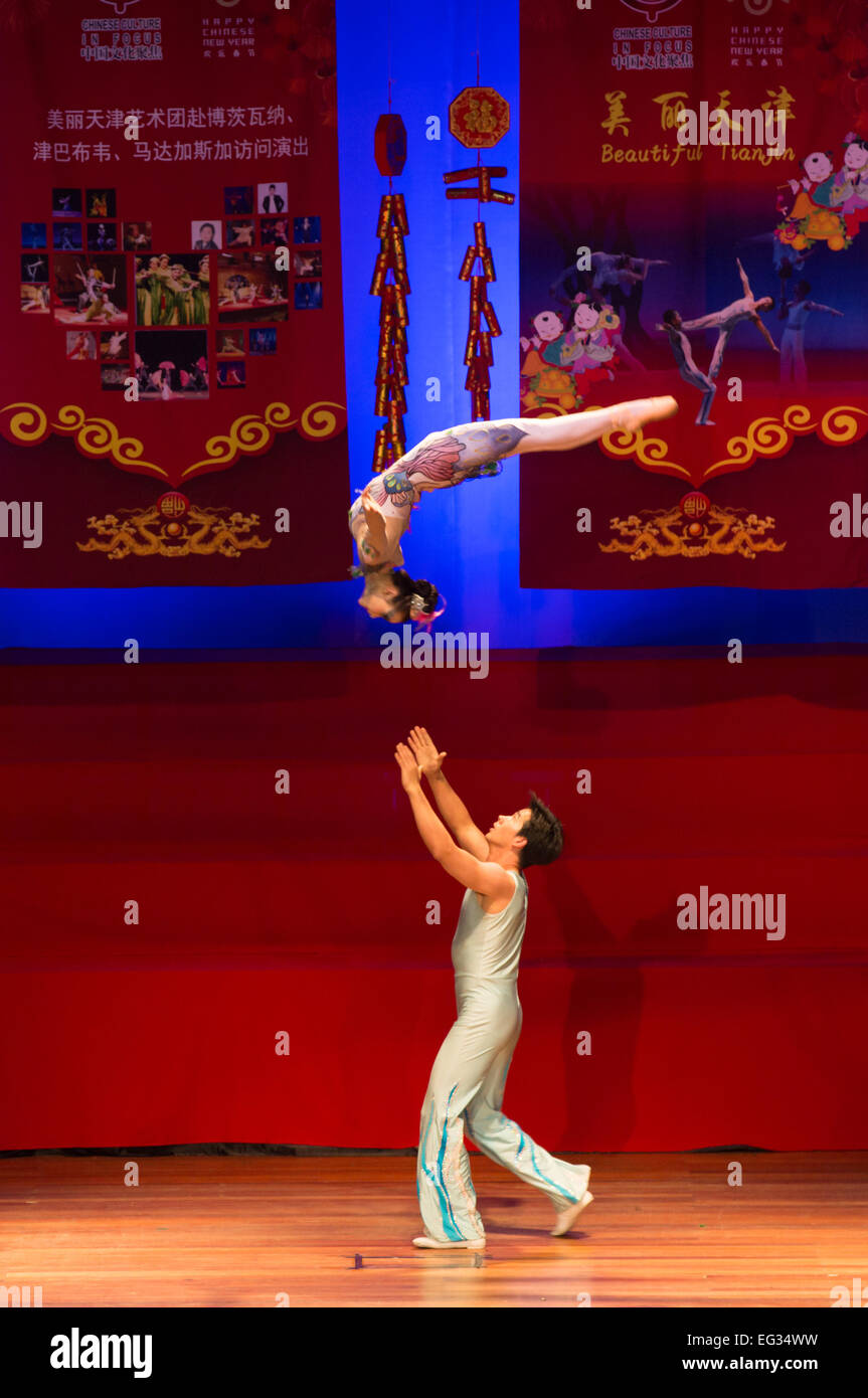 Zimbabwe artists hi-res stock photography and images - Alamy