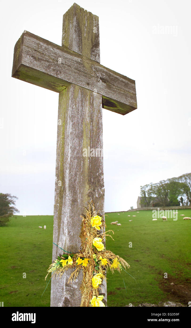 Cross marking the site of the Battle of Heavenfield Stock Photo - Alamy