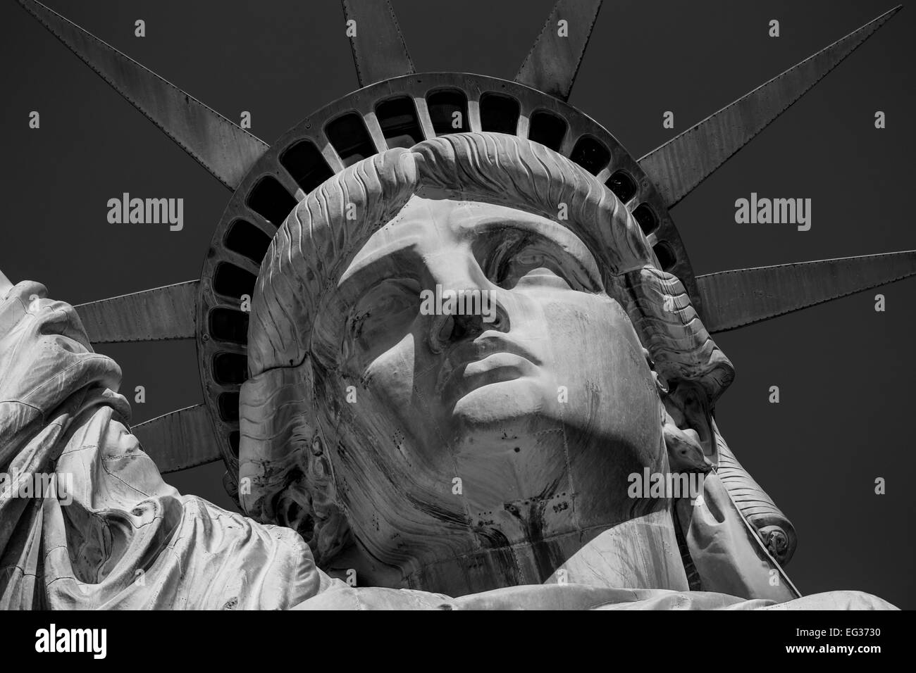 North america statue Black and White Stock Photos & Images - Alamy