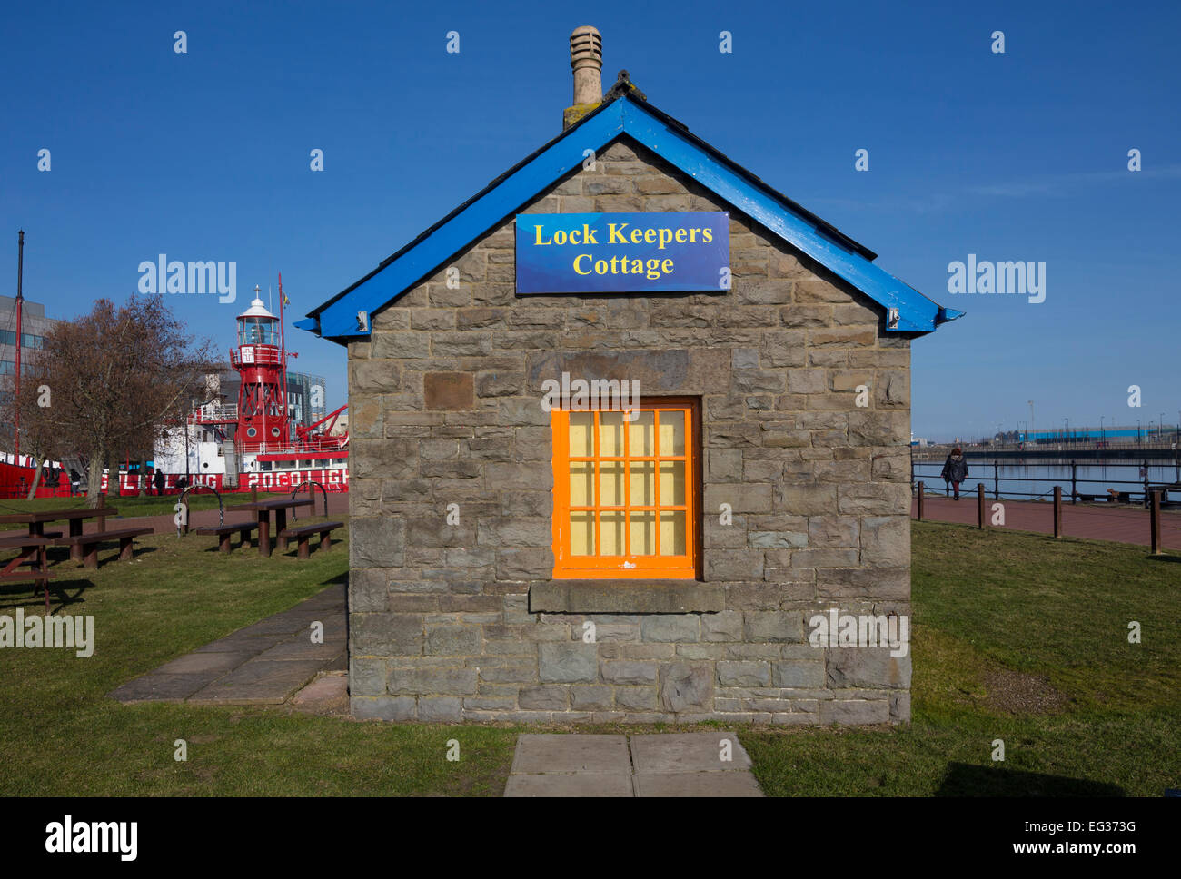 Old restored Lock Keepers Cottage, Cardiff Bay, Wales Stock Photo - Alamy