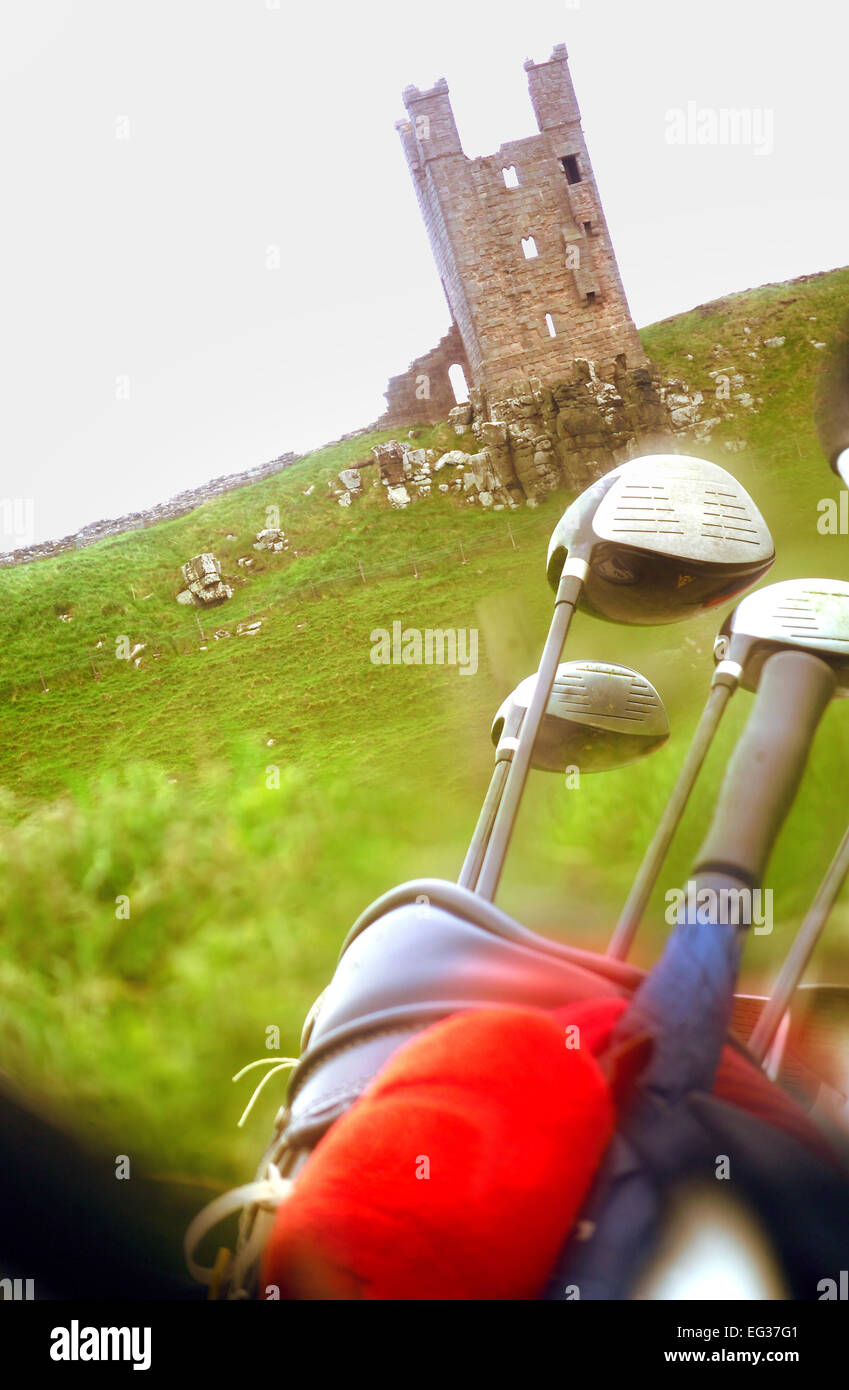 Dunstanburgh castle golf hi-res stock photography and images - Alamy