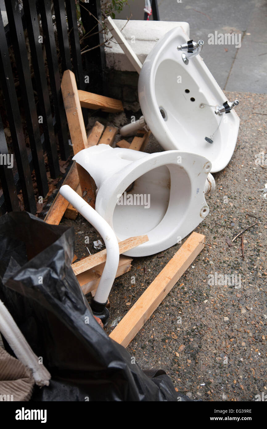 Toilet sink hi-res stock photography and images - Alamy