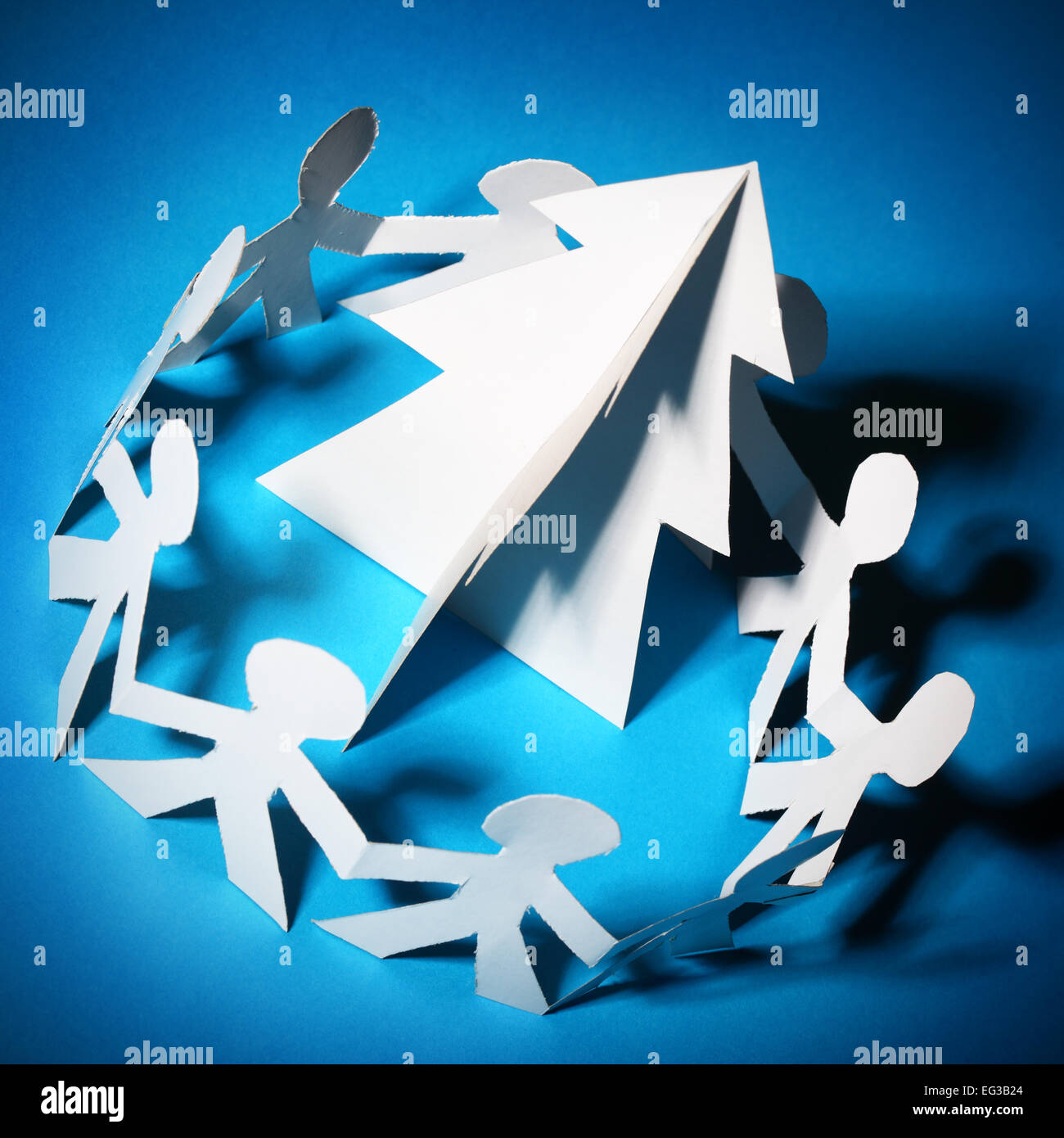 Dancing round the christmas tree hi-res stock photography and images ...