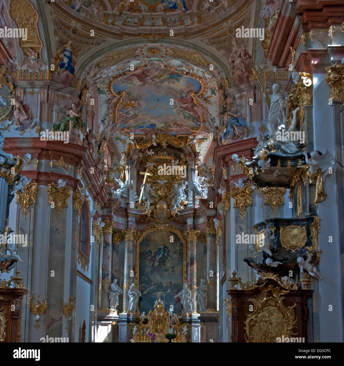 Sculpture in the grand altar hi-res stock photography and images - Alamy