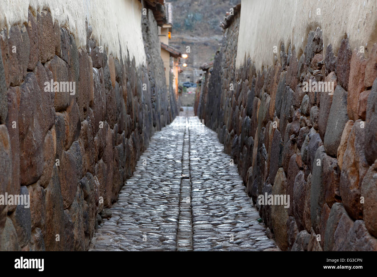 Inca stone walls cusco street hi-res stock photography and images - Alamy