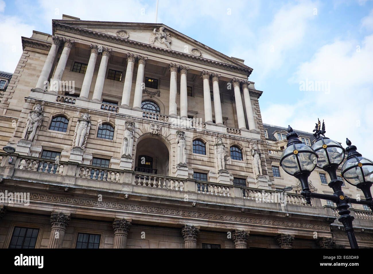 Facade Of The Bank Of England Threadneedle Street City Of London UK ...