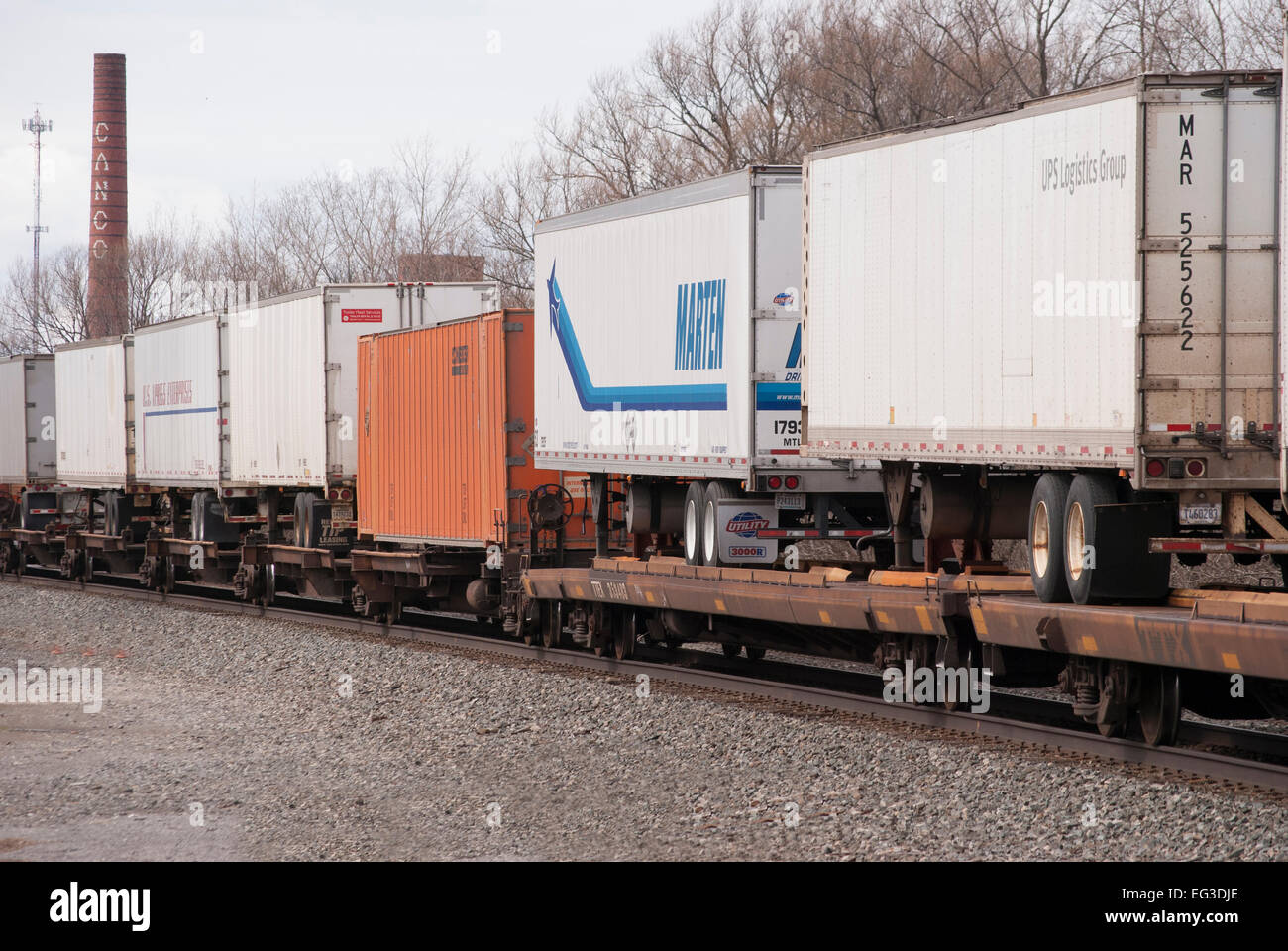 Small freight hi-res stock photography and images - Alamy