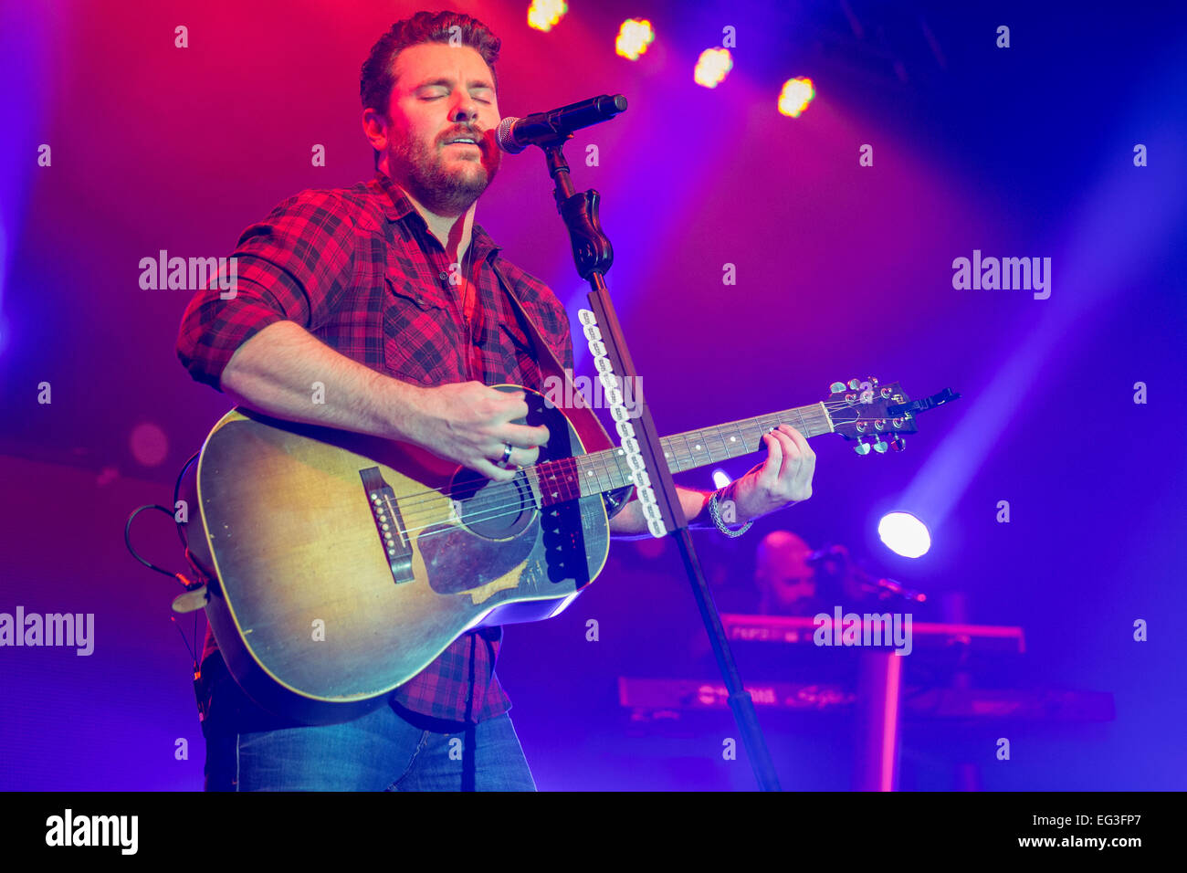 Bowler, Wisconsin, USA. 13th Feb, 2015. County musician CHRIS YOUNG ...