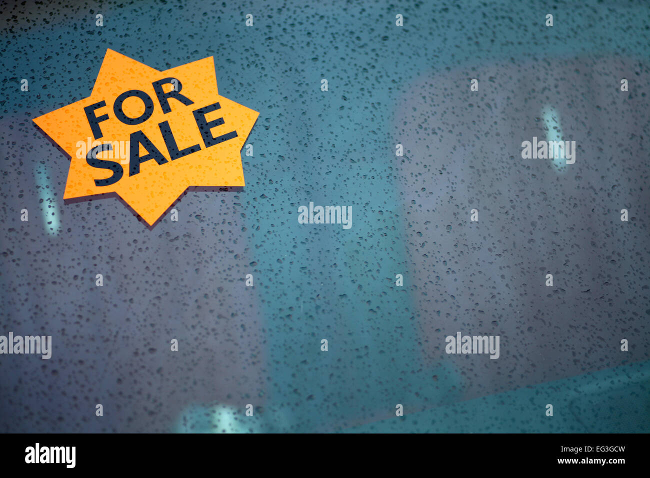 Car sold sign hi-res stock photography and images - Alamy