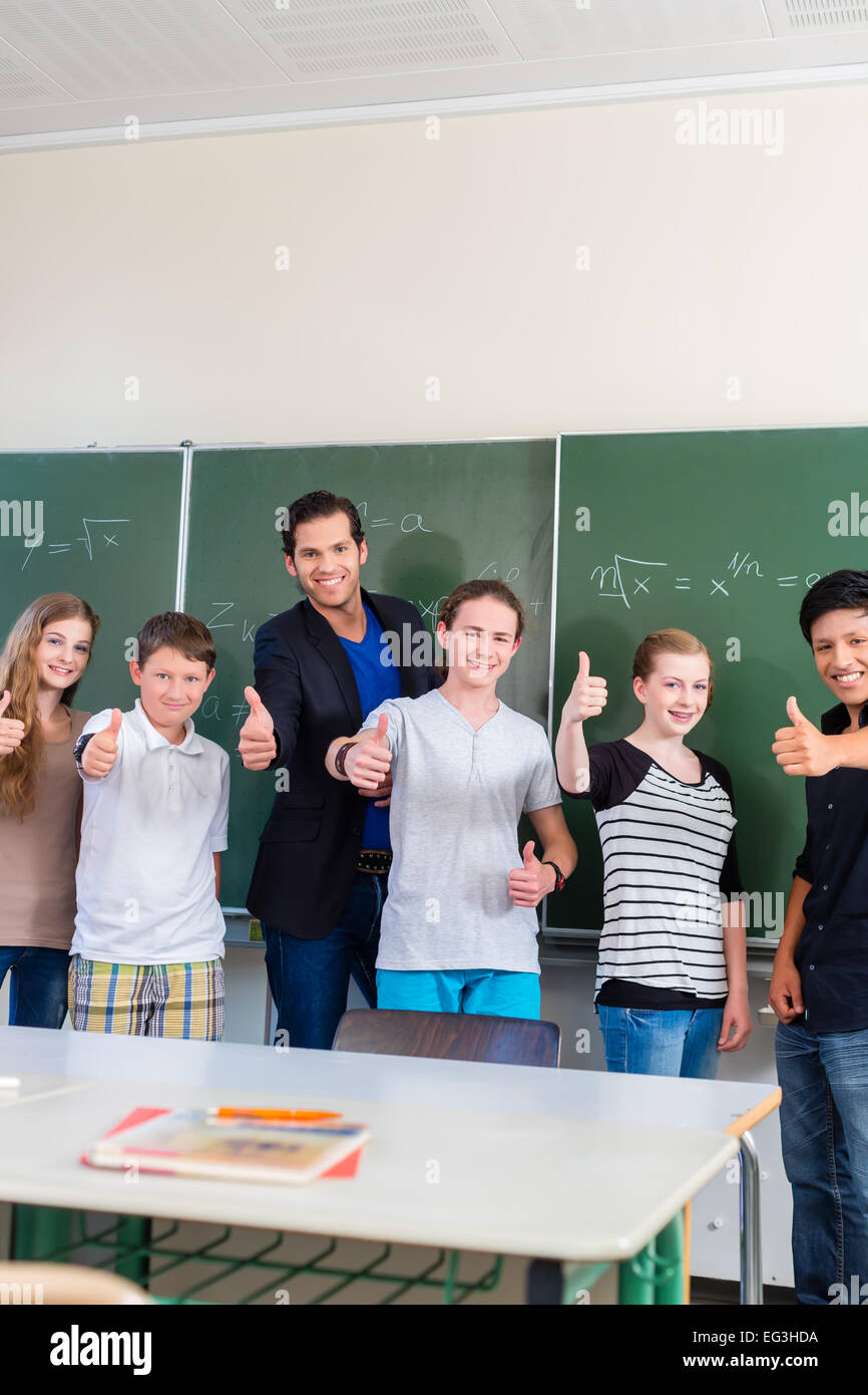 Pupils stand hi-res stock photography and images - Alamy