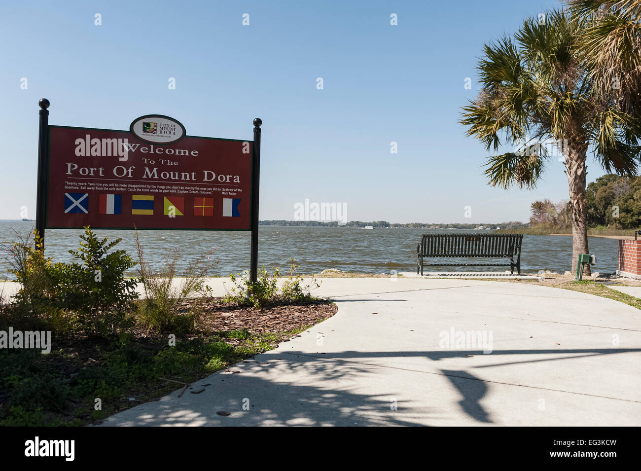 Welcome sign to the Port of Mount Dora Florida USA Stock Photo - Alamy