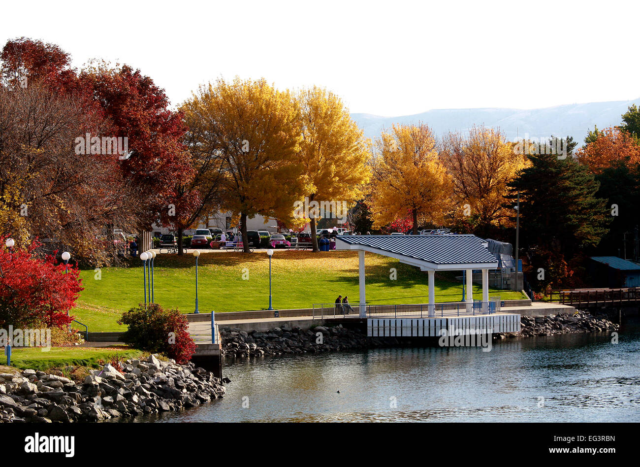 Fall colors in Riverwalk Park in Chelan Washington, USA Stock Photo - Alamy
