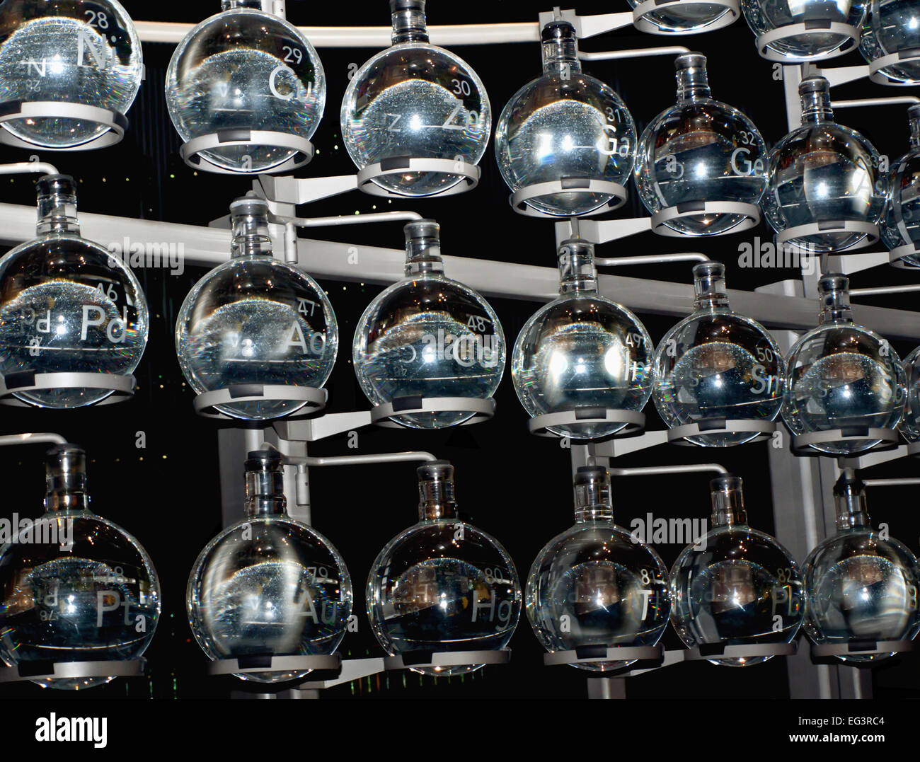 glass laboratory beakers Stock Photo - Alamy