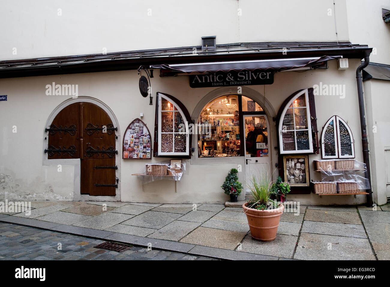 Passau windows hi-res stock photography and images - Alamy