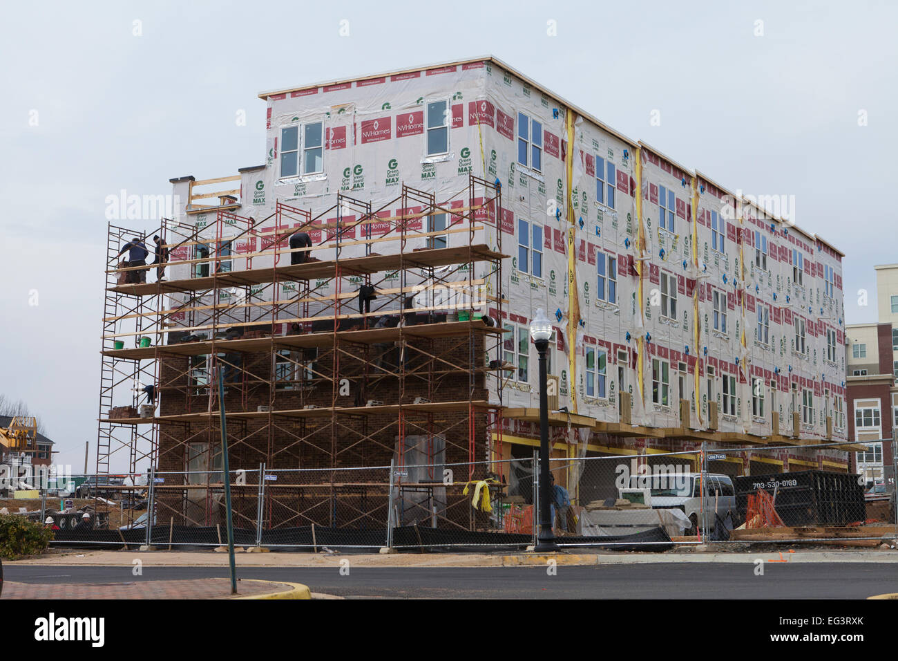 Wrapping new building hi-res stock photography and images - Alamy