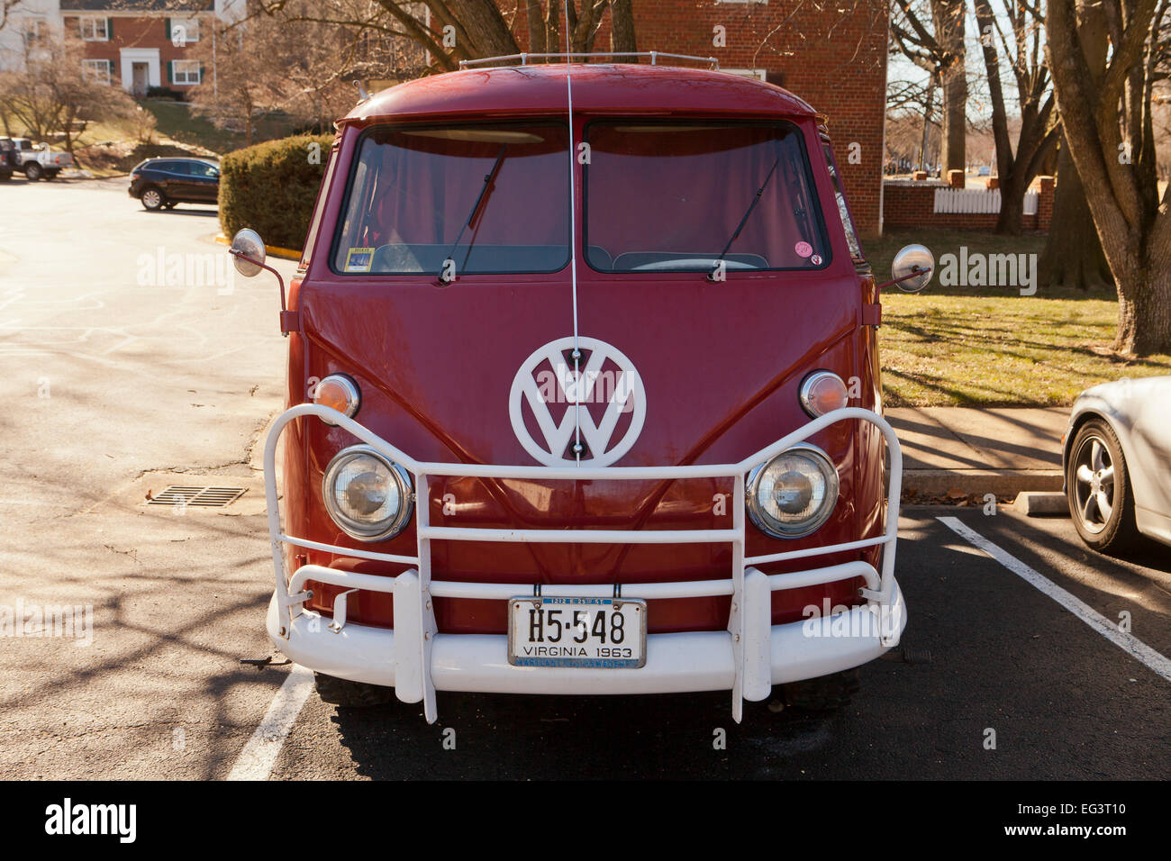 Volkswagen bus hi-res stock photography and images - Alamy