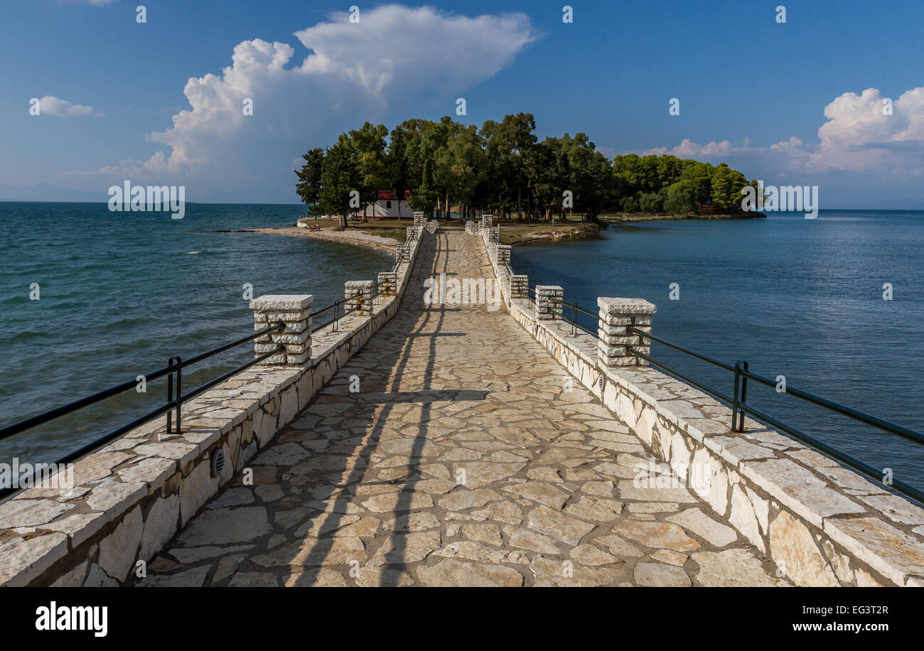Stone bridge to the island Stock Photo - Alamy