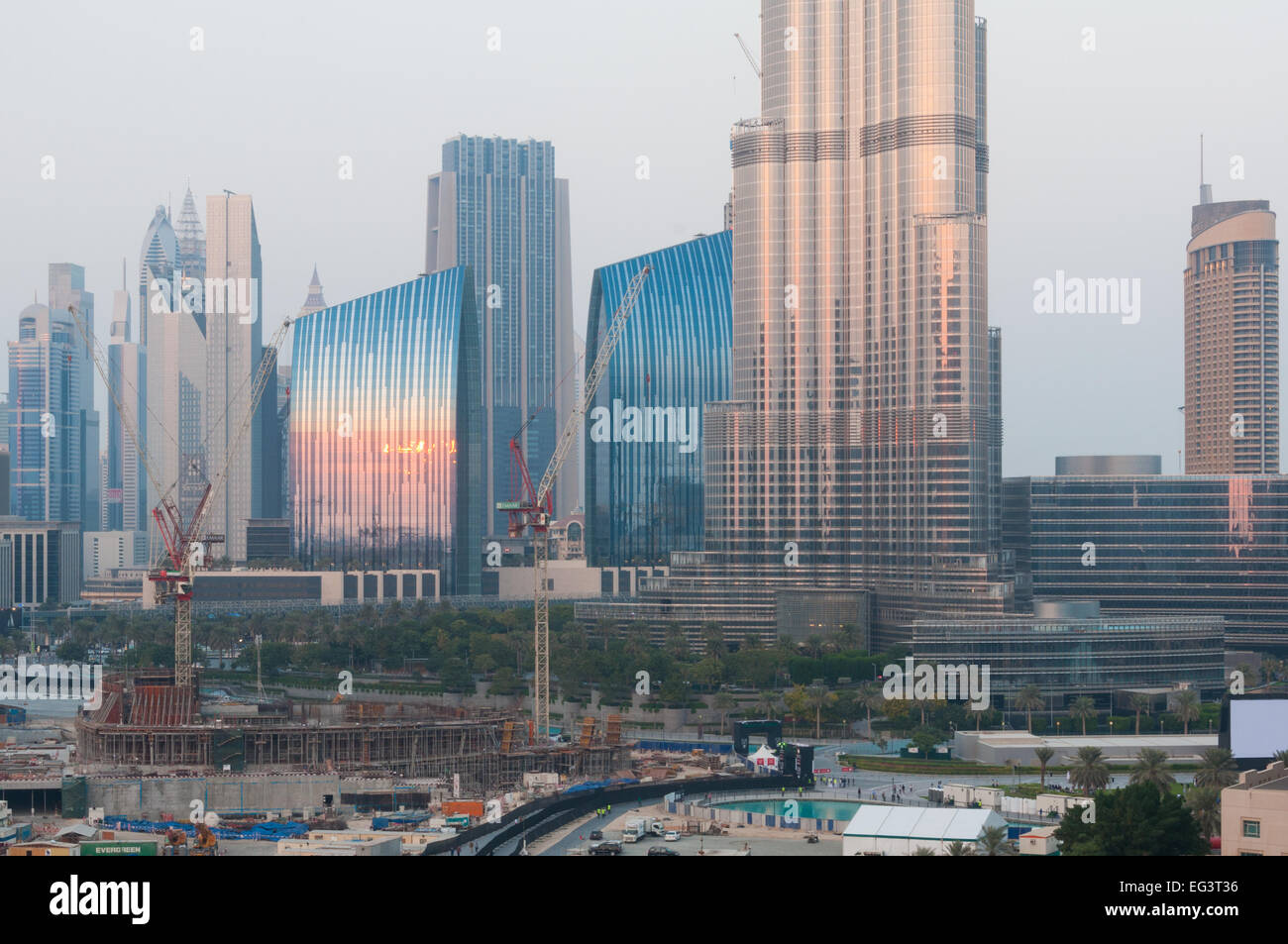 Construction of Dubai opera house in Downtown Dubai, 2000-seat ...
