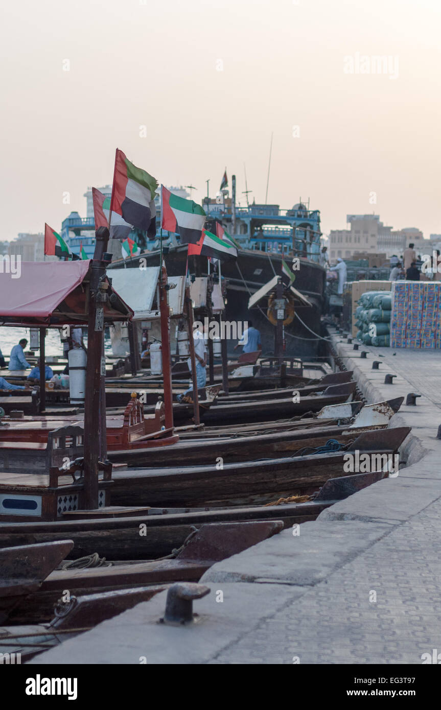 Dubai creek dhow ferry dubai creek tourism people travel hi-res stock ...