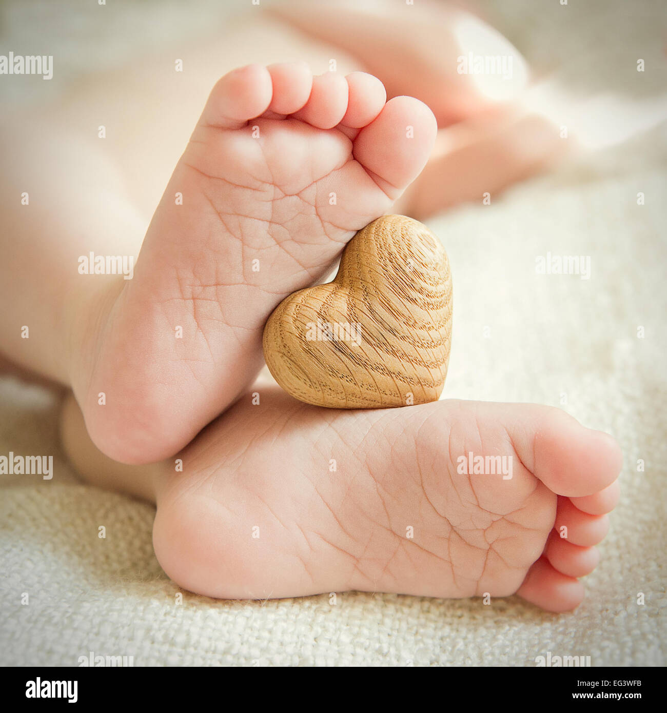Little feet hi-res stock photography and images - Alamy