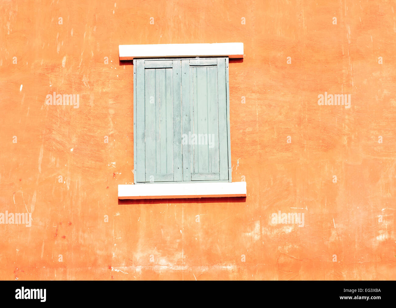 Retro window and wall, Vintage window Stock Photo - Alamy