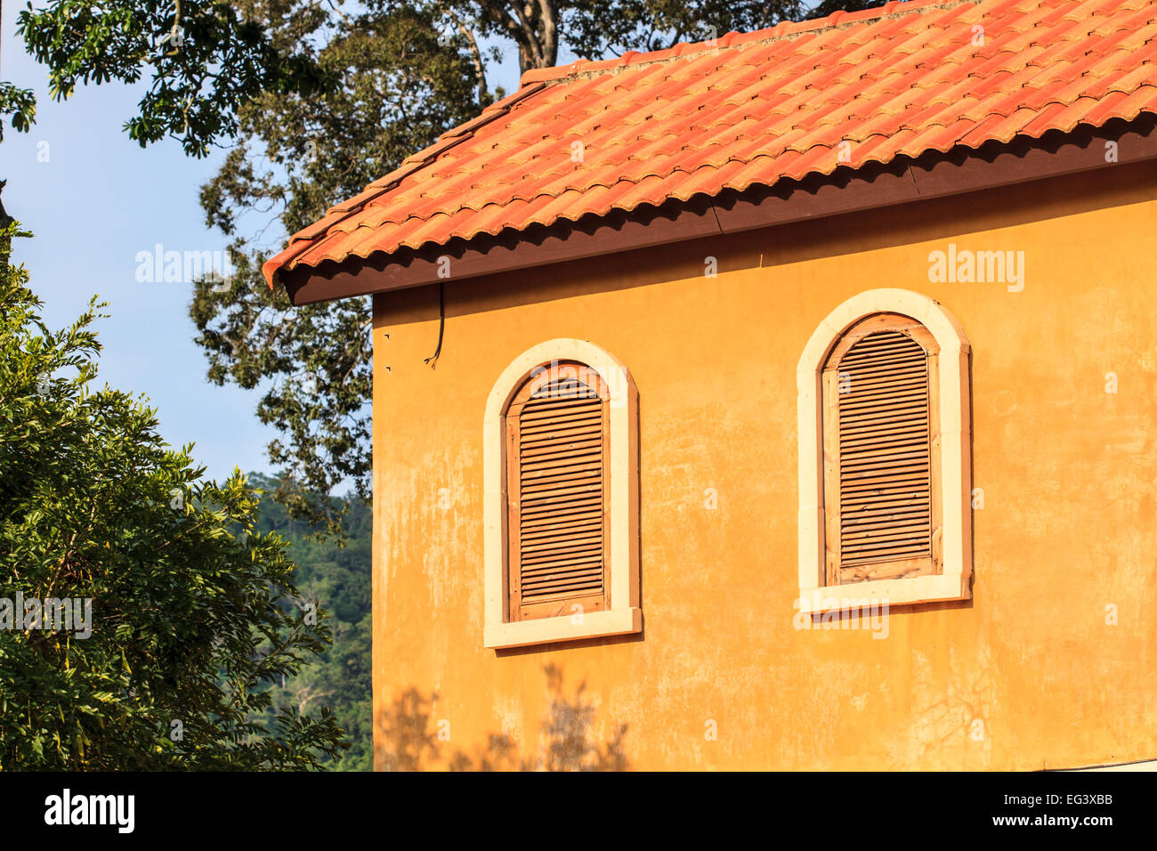 Retro window and wall, Vintage window Stock Photo - Alamy