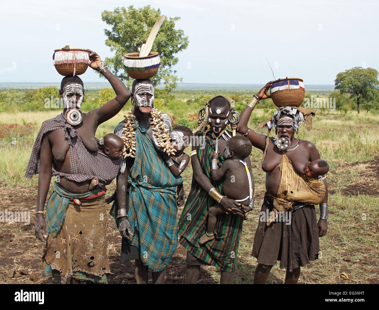 Mursi tribe women lip plate hi-res stock photography and images - Alamy