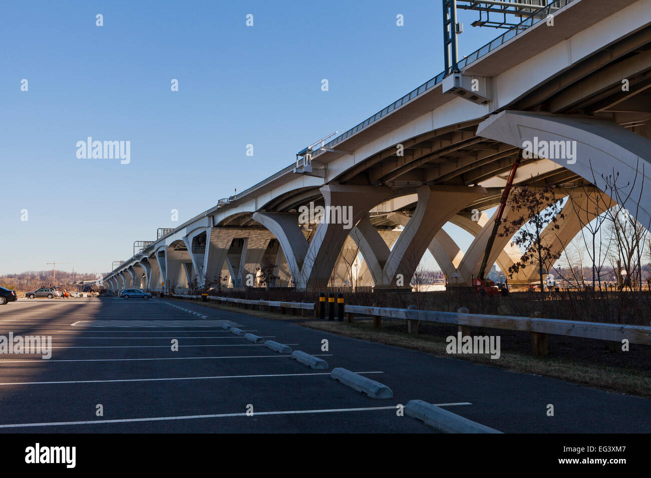 Woodrow wilson bridge hi-res stock photography and images - Alamy