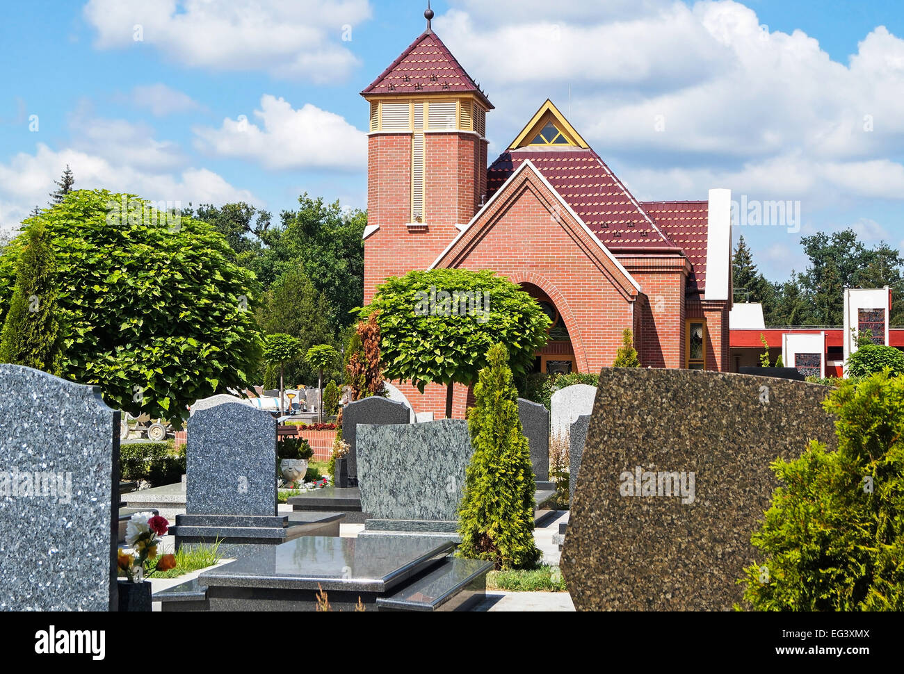 Tombstones and a chapel in the cemetery Stock Photo - Alamy