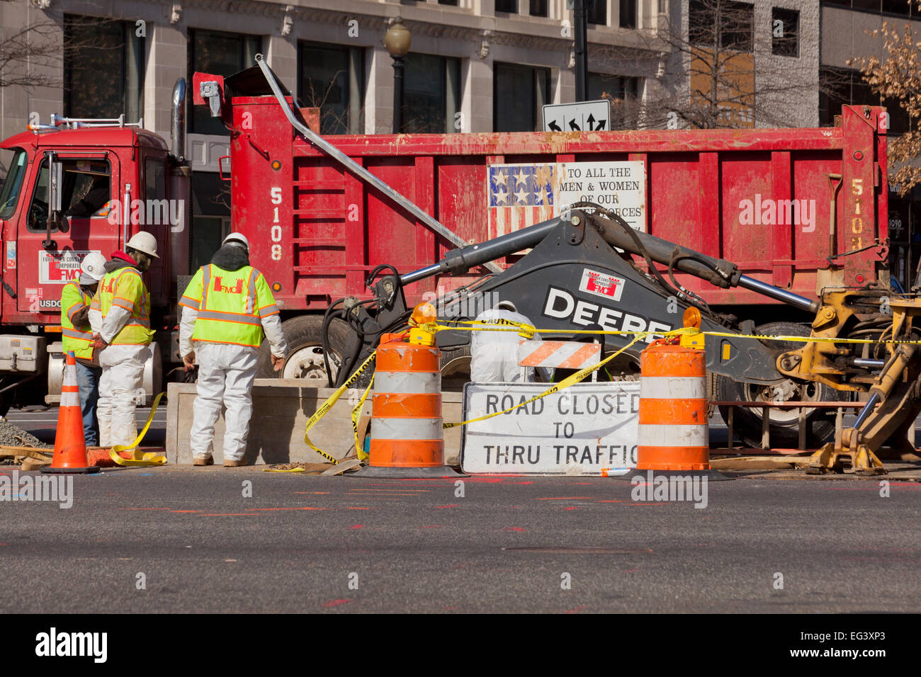 Construction closure hi-res stock photography and images - Alamy