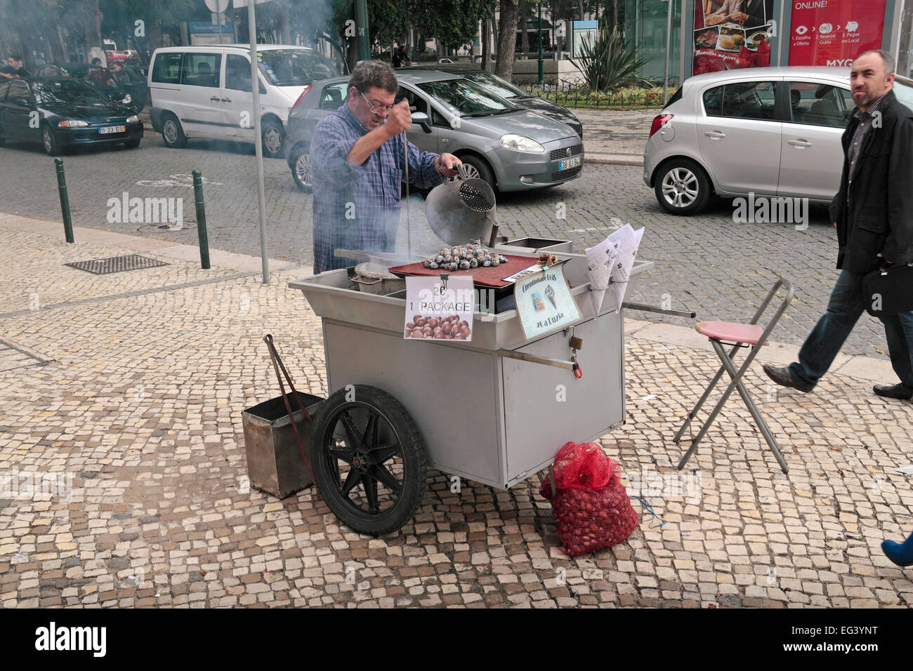 Roasted chestnuts stall hi-res stock photography and images - Alamy