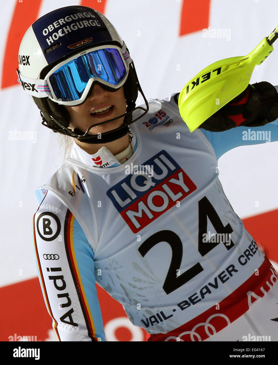 Womens vail hi-res stock photography and images - Alamy